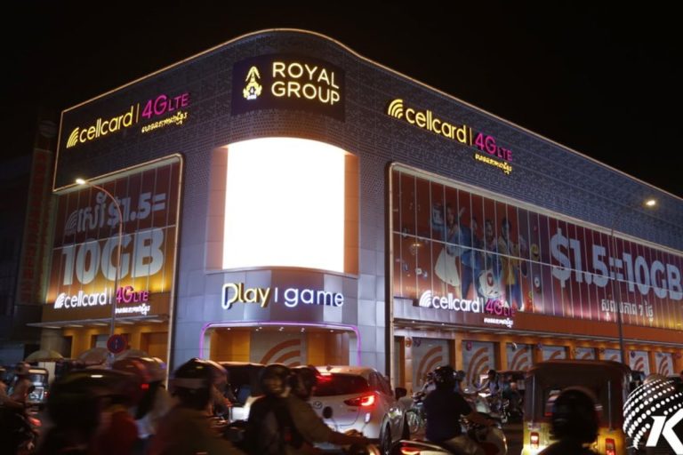 Getting a Cellcard SIM card & eSIM: Must-Know Tips in 2025